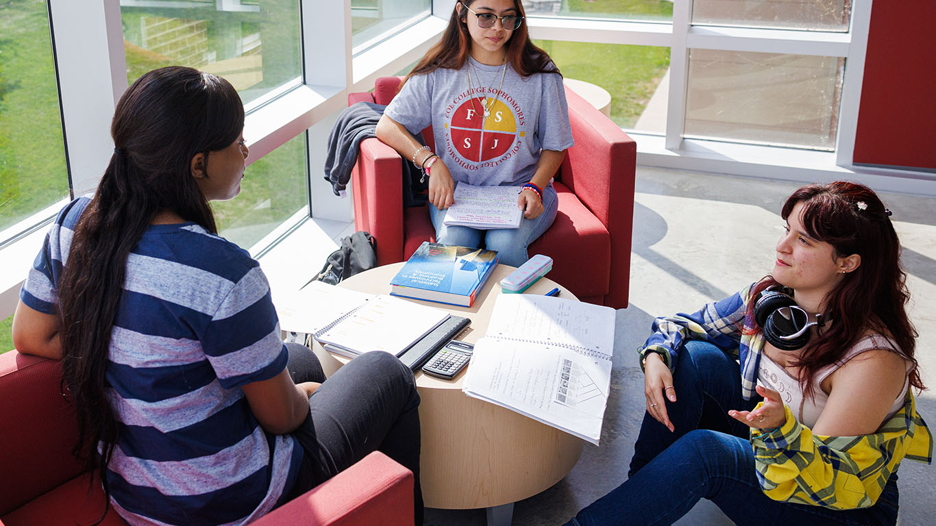 Admission to One of America’s Best Small Colleges | Coe College