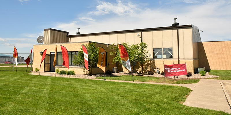 Aviation Management & Flight Operations - Business Administration | Coe ...